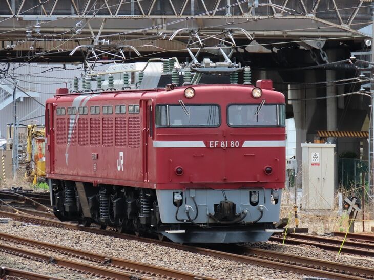 EF81-80（神立試単）、EF210形電気機関車（131・162・346）、若葉号、瑞光橋公園 - 令和7年5月 : 深徒徒
