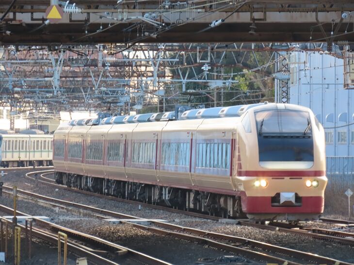 宇都宮線・高崎線（E653系水色）＋常磐線（E653系国鉄色・臨時E657系橙・E657系青・E657系黄）＋武蔵野線＋流鉄流山線 - 令和6年12月 : 深徒徒