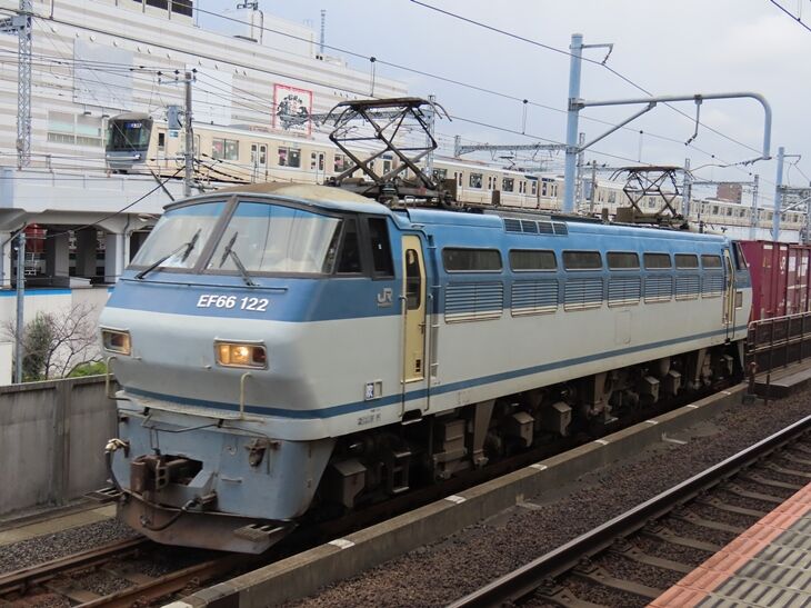 EF66形電気機関車（122）＋EF210形電気機関車（107・152）＋EF81-80（神立試単）＋EF65-2089 - 令和6年12月 ...