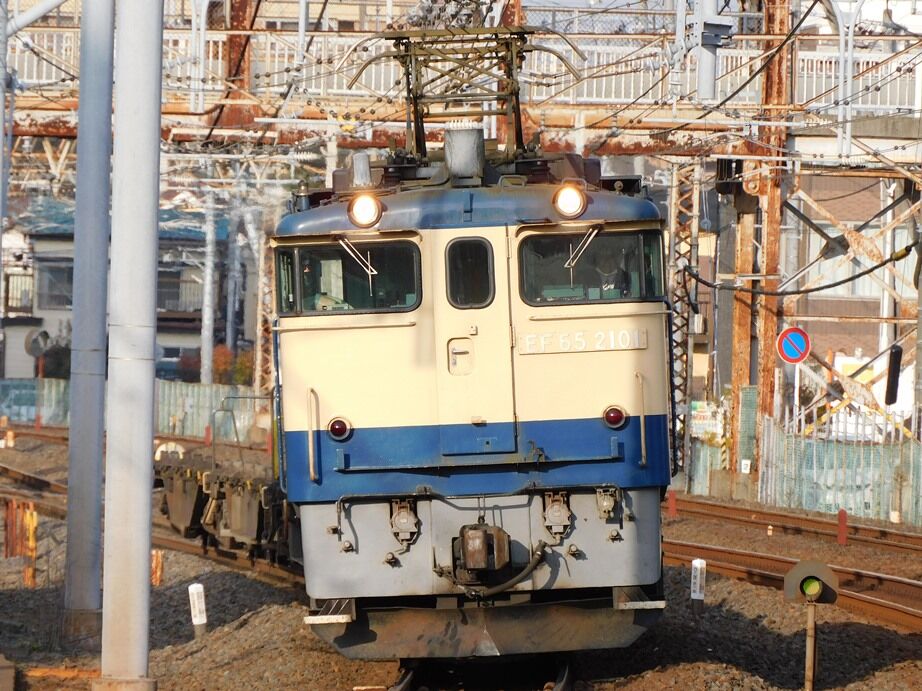EF65形電気機関車（2127・2101）＋DE10形ディーゼル機関車（1704）＋E493系 - 令和5年1月 : 深徒徒