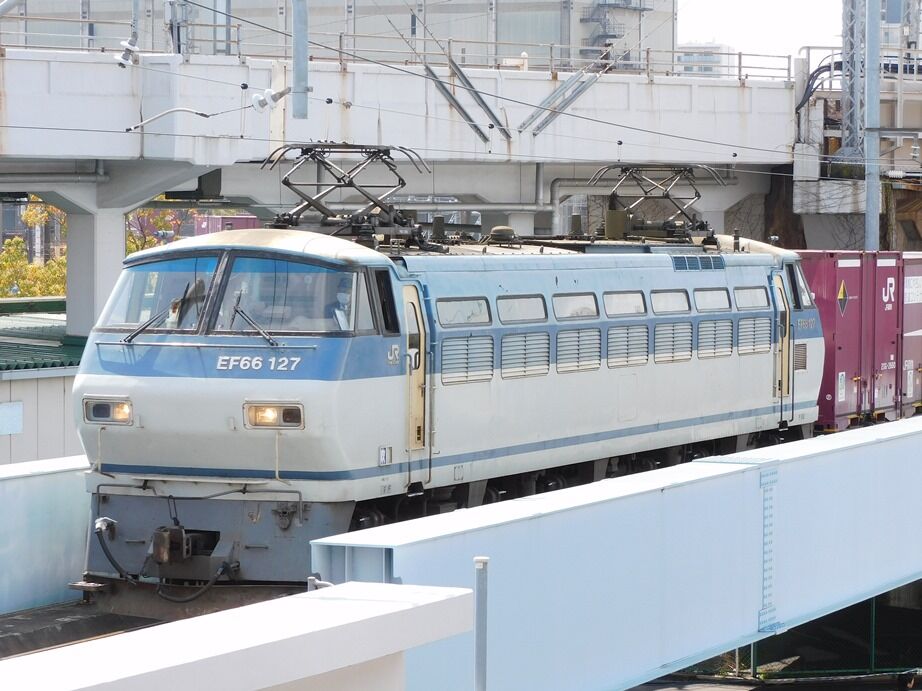 EF65形電気機関車（2074・1103）＋EF66形電気機関車（127）＋国鉄ヨ8000形貨車（ヨ8402） - 令和5年3月 : 深徒徒