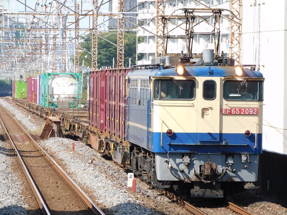 EF65形電気機関車＋E653系＋B.B.BASE＋キヤE195系 - 令和4年10月 : 深徒徒