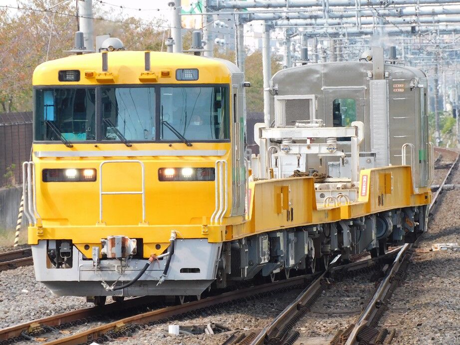 EF65形電気機関車＋E653系＋B.B.BASE＋キヤE195系 - 令和4年10月 : 深徒徒