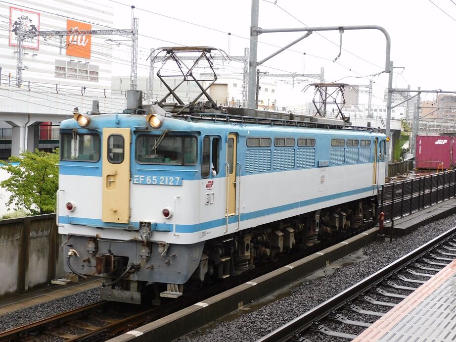 EF65-2127（カラシ）EF65形電気機関車2127号機、DD200-901（DD200形ディーゼル機関車）、EF66形電気機関車（EF66-125） - 令和5年9月 : 深徒徒