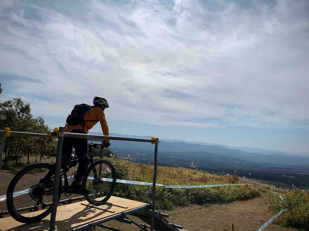 ダウンヒルコース!デビュー 吉無田高原 2日間自転車三昧 ダウンヒルコース!デビュー 吉無田高原 2日間自転車三昧