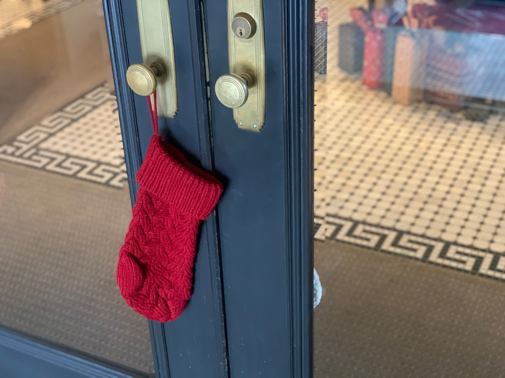 【UNWIND GALLERY 空間とアートの調和を味わう】小樽ショールームからすぐのところに「UNWIND HOTEL&BAR 小樽」という ...