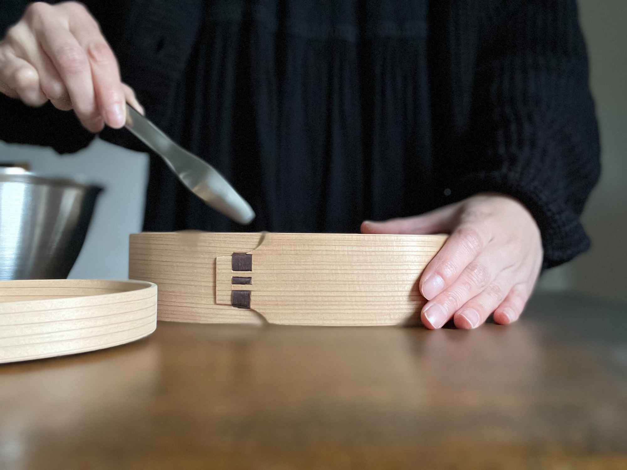 早速たくさんご注文を頂いているconteの新商品・おてがる薬味トング。毎朝、白湯に梅干しを入れて、ほぐすのに150サイズを使用しております ...