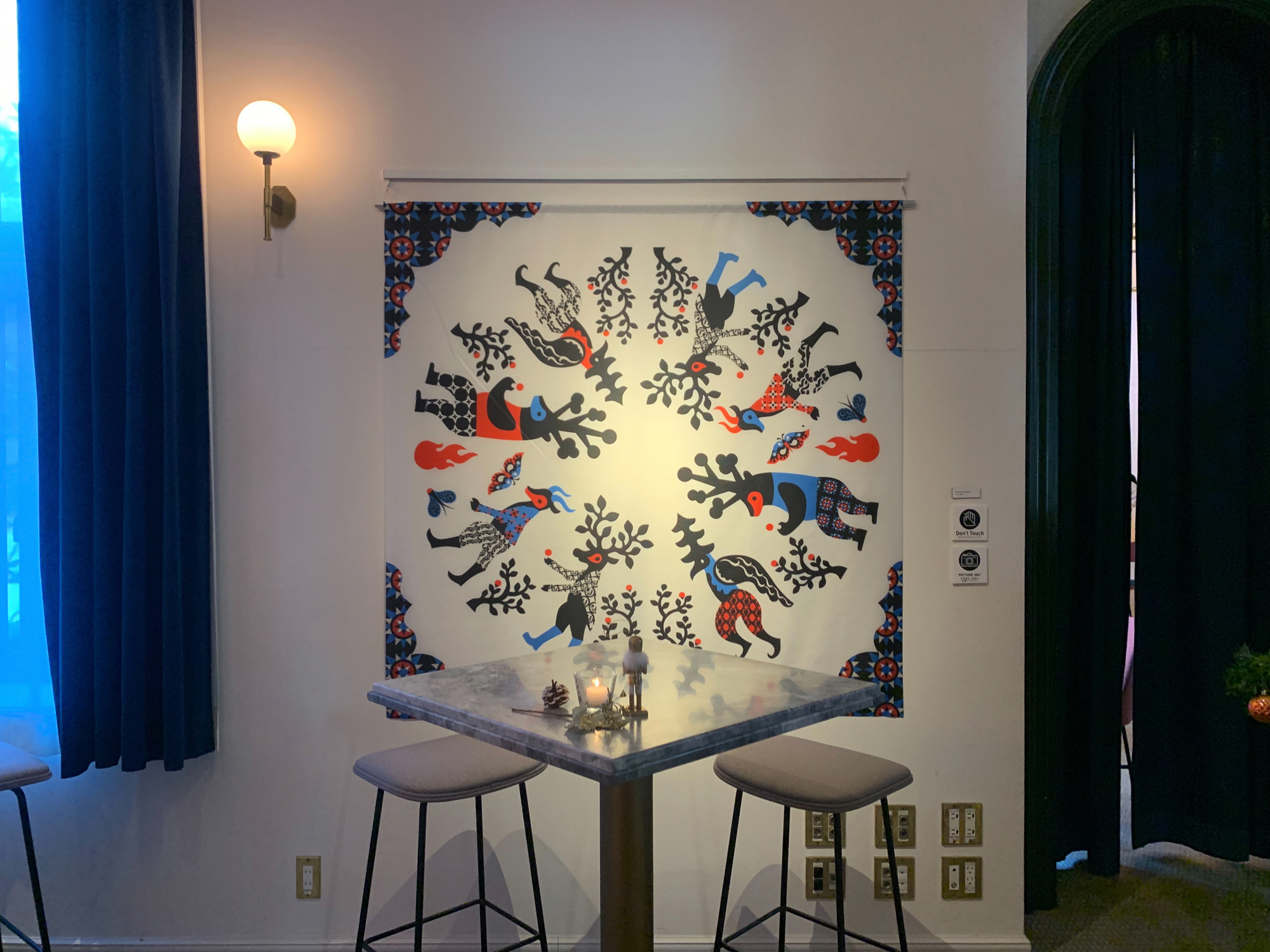 【UNWIND GALLERY 空間とアートの調和を味わう】小樽ショールームからすぐのところに「UNWIND HOTEL&BAR 小樽」という ...