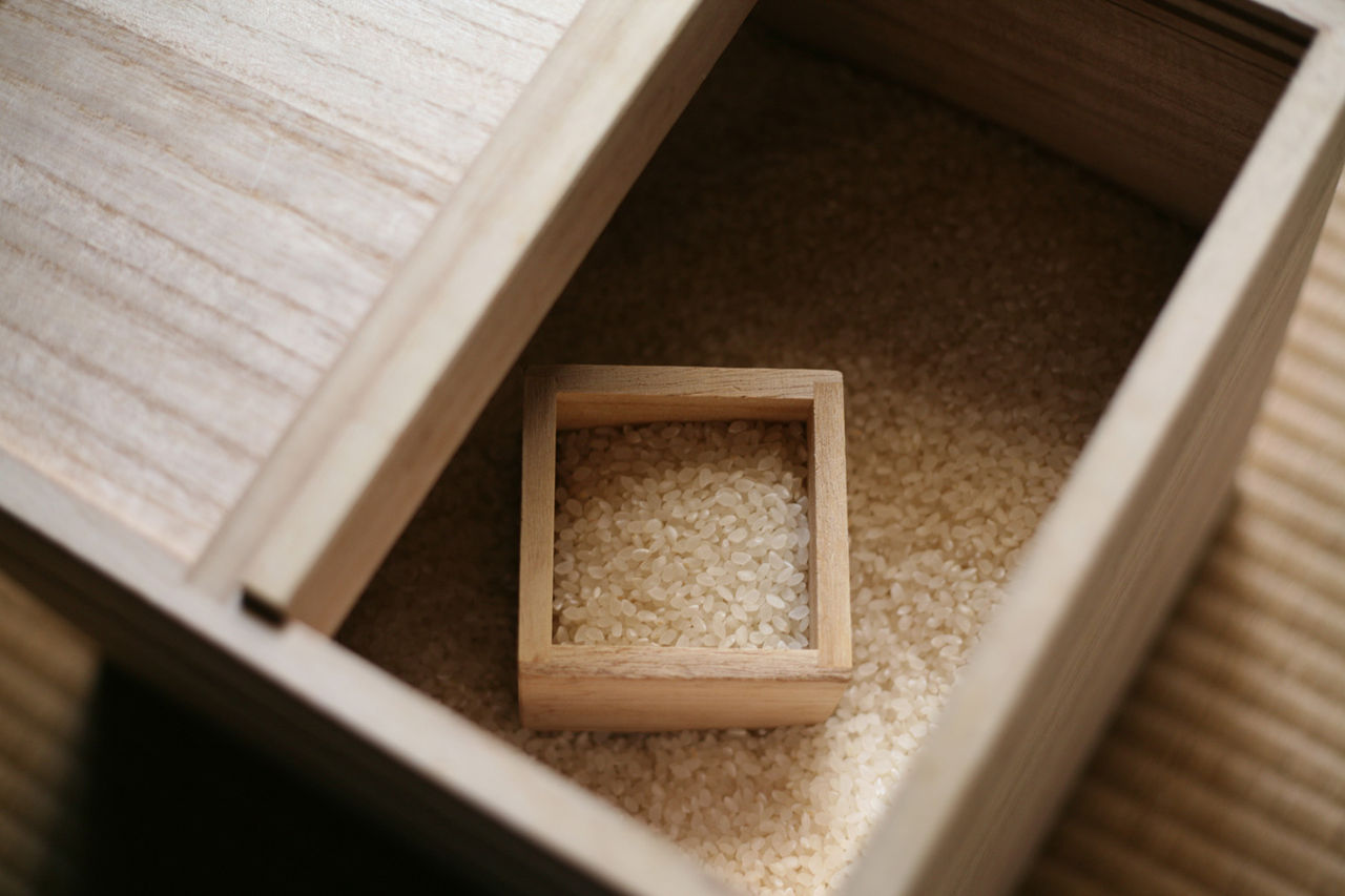 Azmaya's Rice Storage Box : Shokunin.com Blog