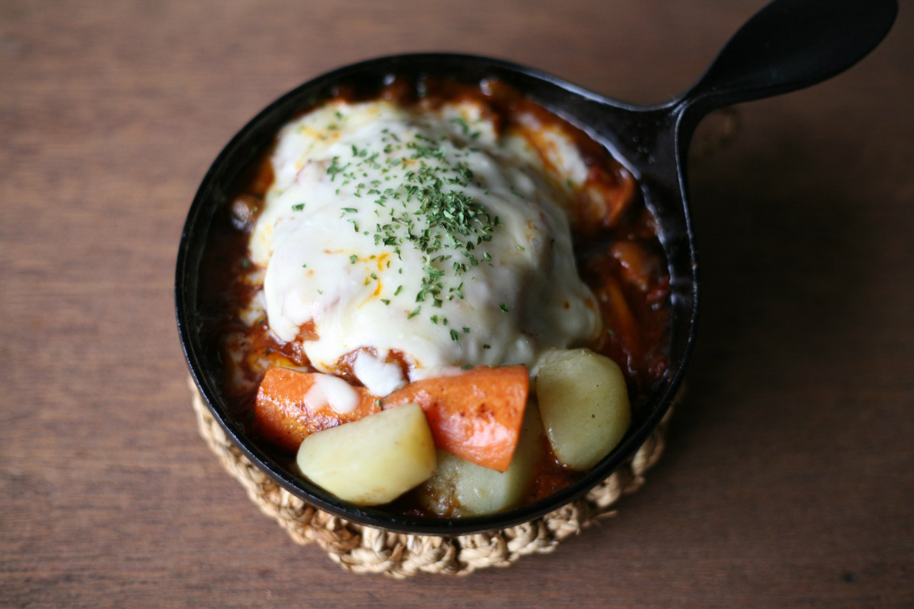 You can make mini steaks by Rikucho Ogasawara's Mini Pan. : Shokunin ...