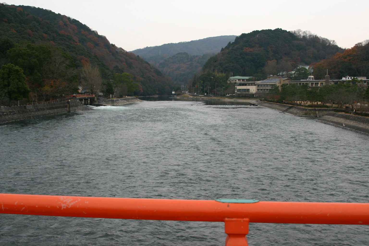 Uji tea (Uji-cha) is a world-renowned brand that has a history of 800 ...