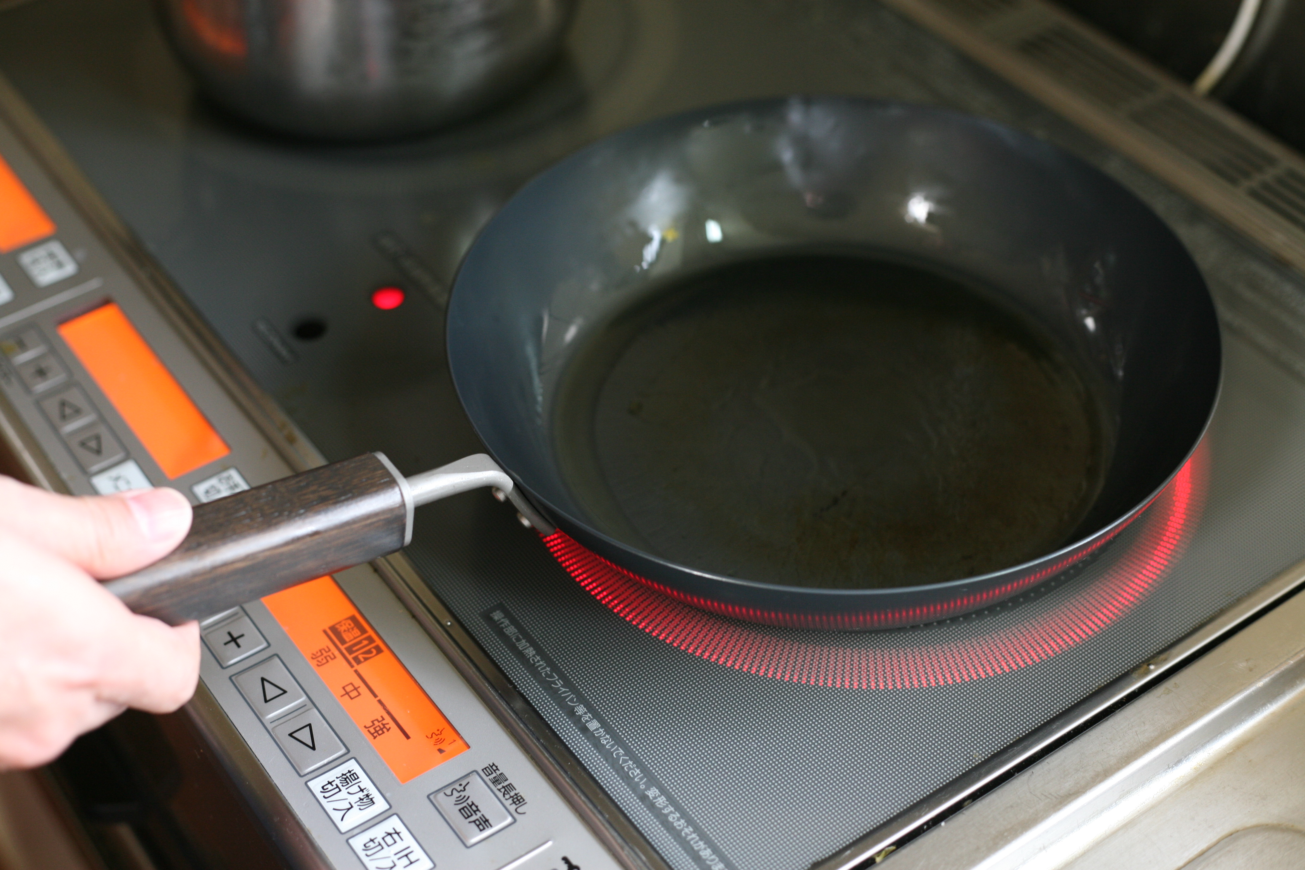 Omu-rice is a classic, popular dish born and grown in Japan. It is a ...