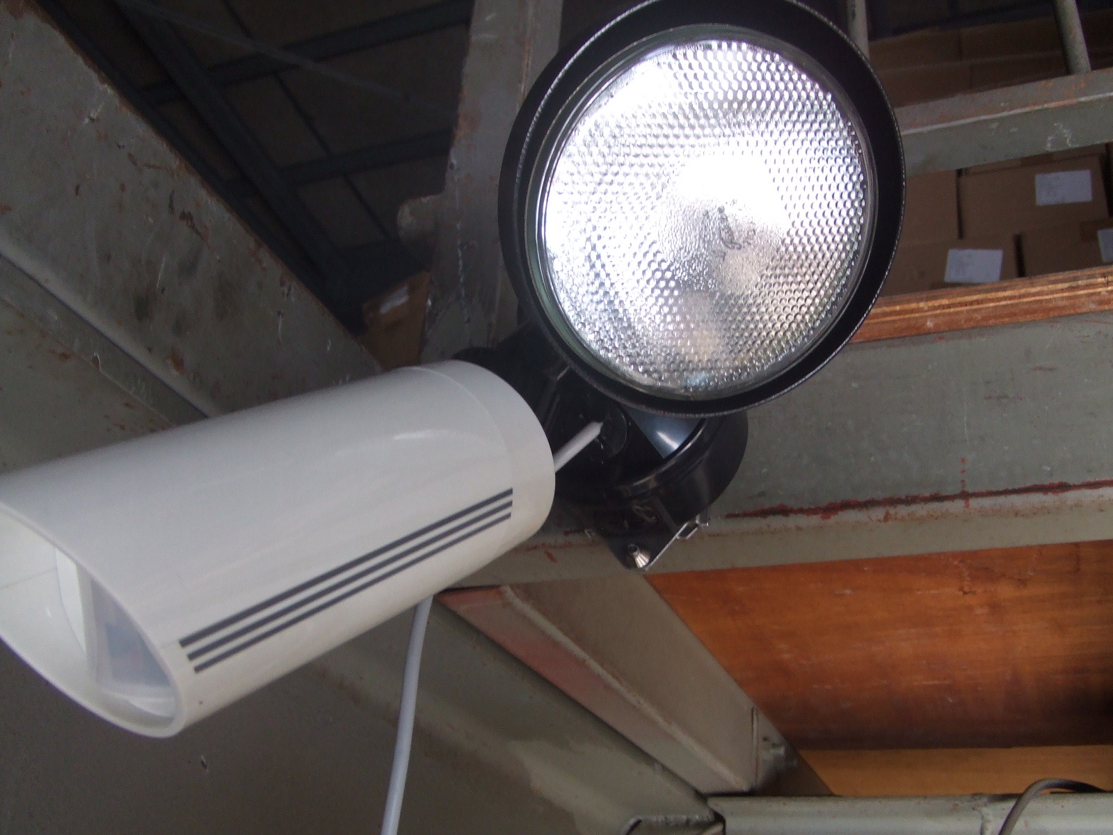 つなぐ＆とめる 締結部品の企画製造 シグテックファスナー : シャーキャップ 盗難防止ナットカバー - livedoor Blog（ブログ）