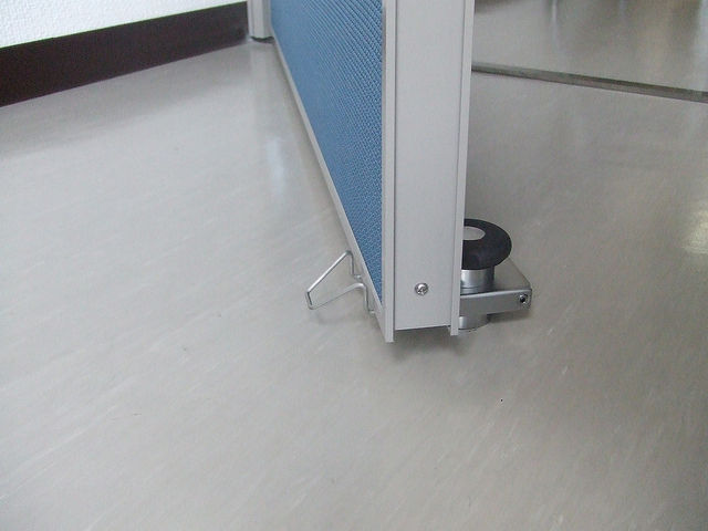 つなぐ＆とめる 締結部品の企画製造 シグテックファスナー : ロック付きドアストッパー戸当り：調節機能付きドアフック - livedoor ...