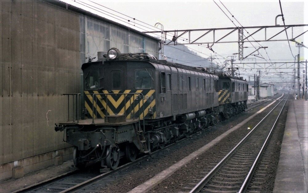 瀬野にて、EF59 （1981年3月） : Silence Express