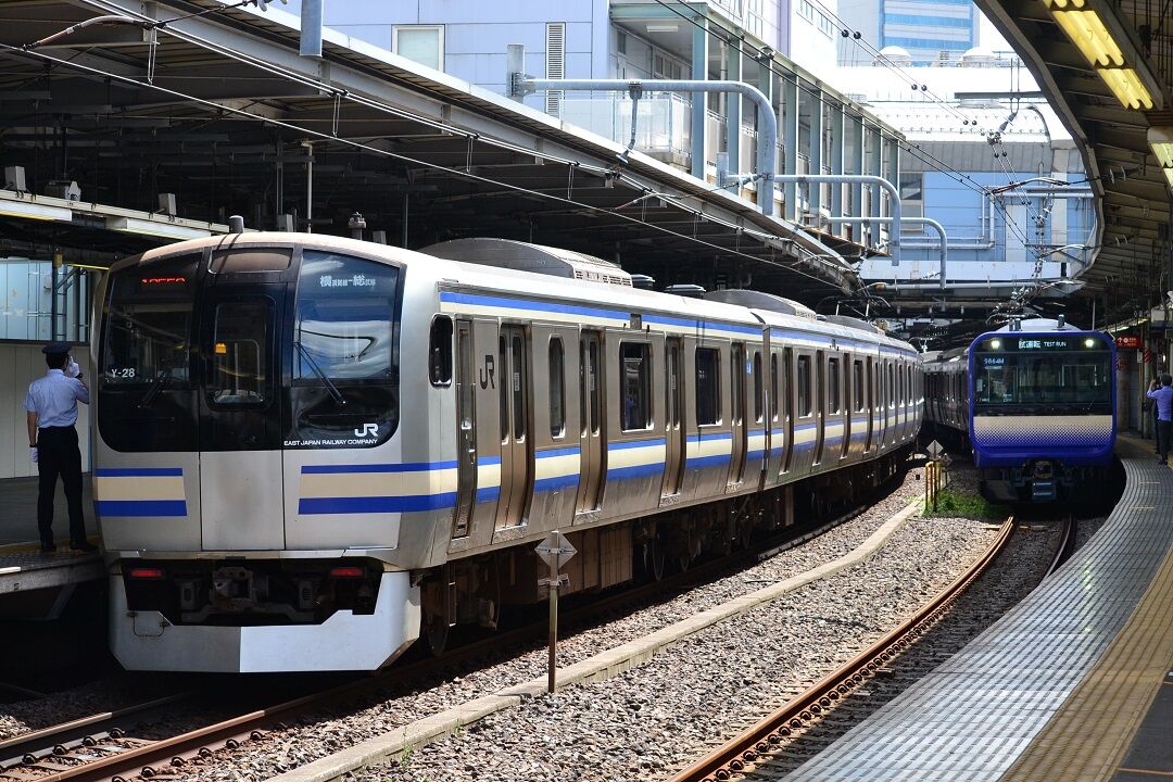 品川にて E235系1000番台試運転＜E217系と共に＞ （2020年8月） : Silence Express