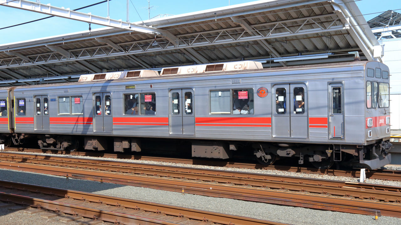【形式写真集】東急2000系 2002F : 銀色電車研究室 ＠nano factory公式ブログ