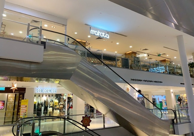 《グルメ・ショッピング》 Mahota Commune ラベンダーのマホタでごはんもお買い物も済ませちゃう♪ : おまる部長はシンガポール生活中です。