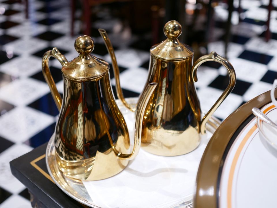 《グルメ》BACHA COFFEE バチャコーヒー ゴージャスな店内にメロメロ!!優雅にコーヒーを楽しんでみる : おまる部長はシンガポール ...