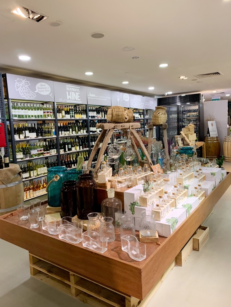 《グルメ・ショッピング》 Mahota Commune ラベンダーのマホタでごはんもお買い物も済ませちゃう♪ : おまる部長はシンガポール生活中です。