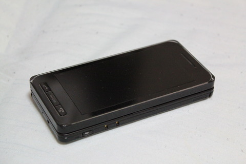 docomoSH-03Bのレビュー : とある高校生の自由気ままなブログ