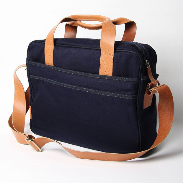 Veja Fall Winter 2010 Projet Numero Deux Bags Collection : SKOOL OF DAZE
