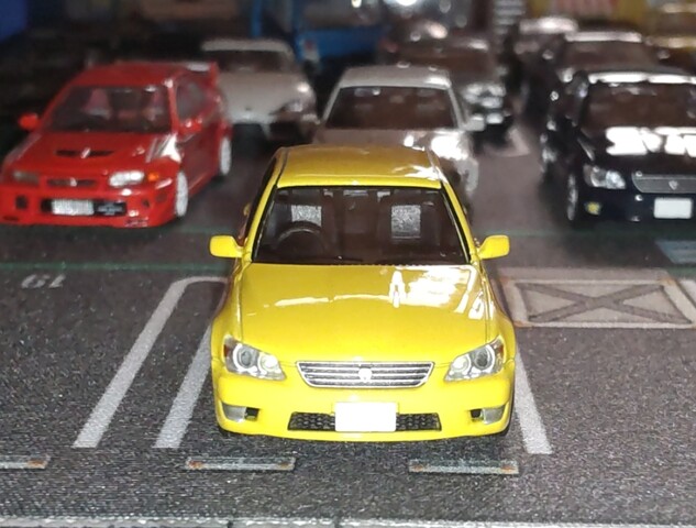 TOYOTA ALTEZZA RS200 Z EDITION (SXE10)1998 / Super Bright Yellow【TOMICA ...
