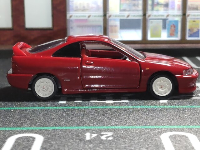 HONDA INTEGRA TYPE R DC2) / Milano Red 【tomica PREMIUM】Scale:1/62 ...