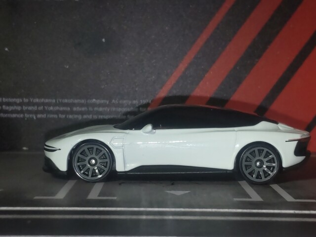 DELOREAN ALPHA 5 / White ｢HT GREEN SPEED｣《HOTWEELS》 : 1/64 STYLE MY ...