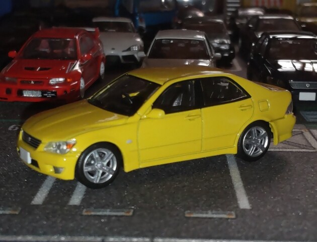 TOYOTA ALTEZZA RS200 Z EDITION (SXE10)1998 / Super Bright Yellow【TOMICA ...