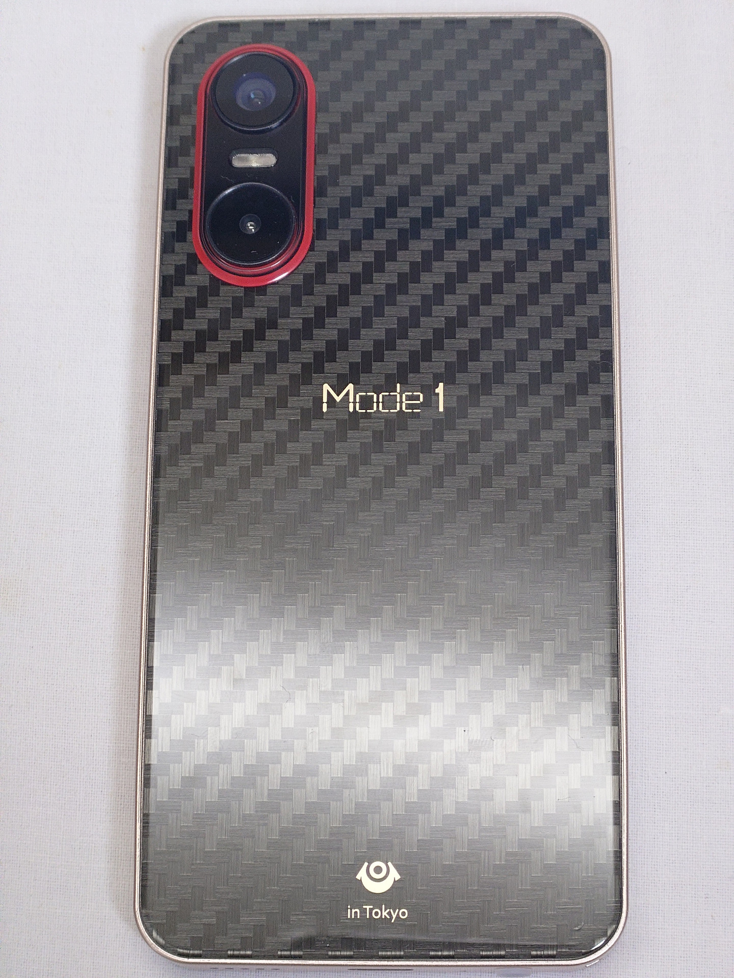 片手操作も余裕の5.3インチサイズなコンパクトスマホ「Mode1 Pocket」を開封して外観や同梱物、基本機能などを紹介【レビュー】 - ライブドアニュース