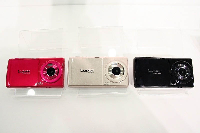 NTTドコモ、1GHzデュアルコアCPUや防水に対応したデジカメっぽいスマートフォン「LUMIX Phone P-02D」の発売日を12月23 ...