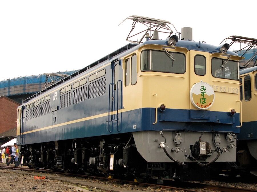在籍車両紹介19 EF65-114・1129 : SN総合車両所のブログ