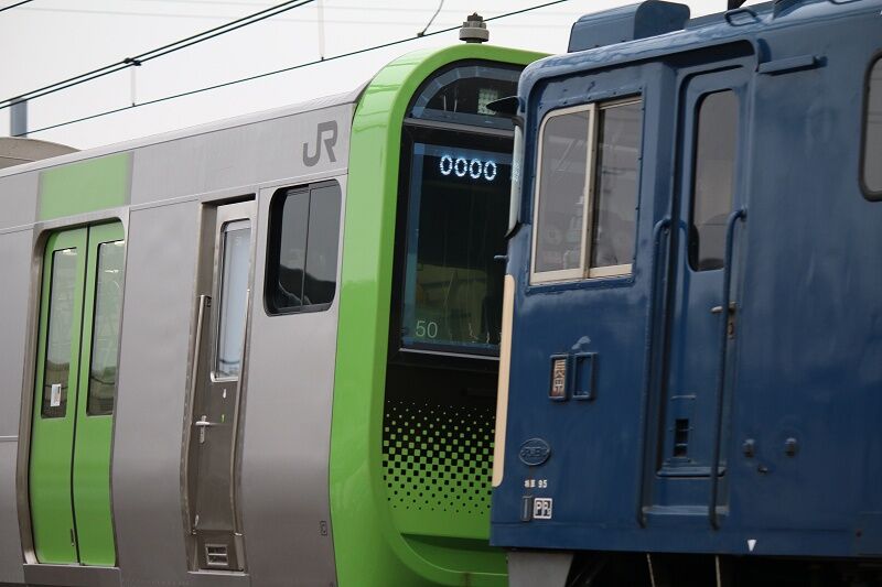 12/17…E235系(トウ50)配給 : スノ・ブロ2…2019/06/04 Re:Start!!