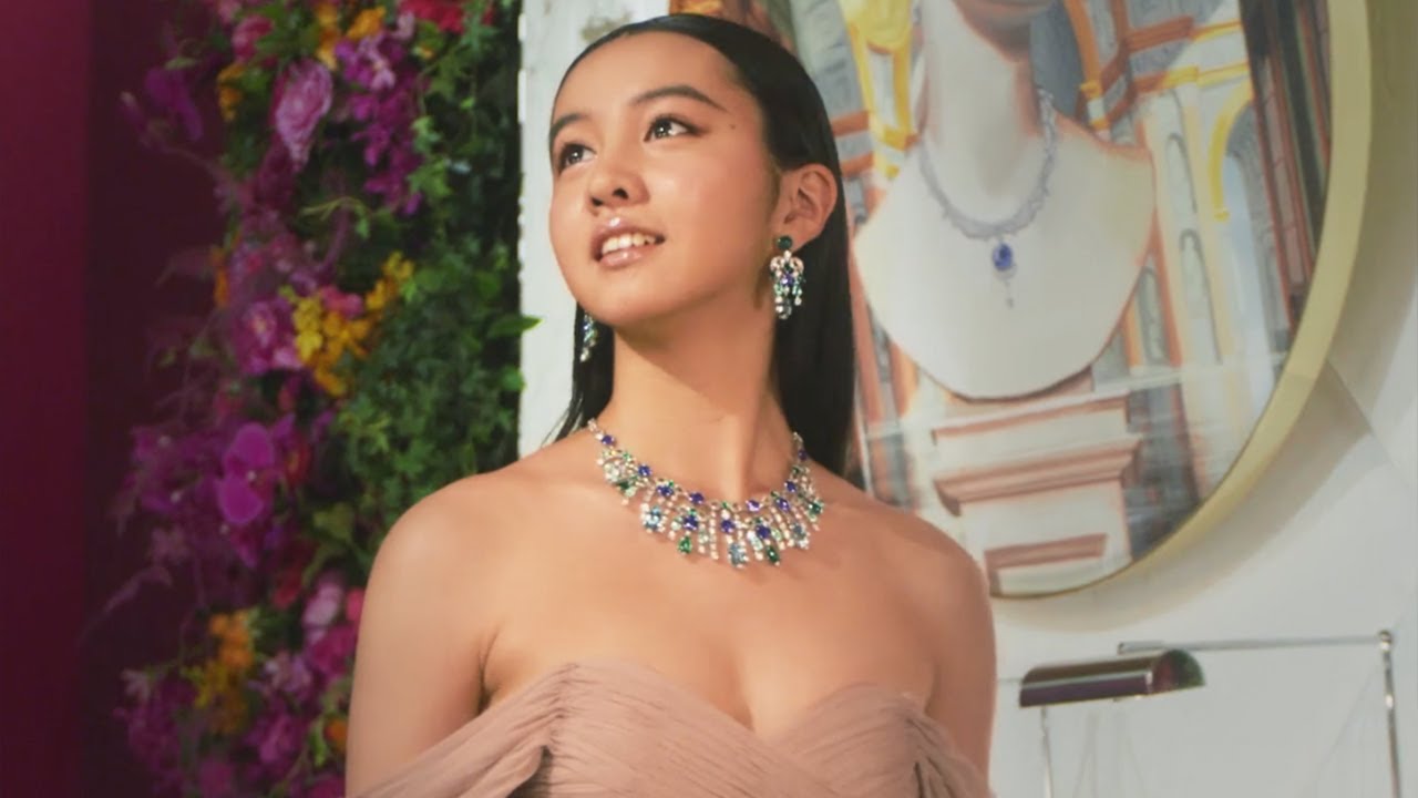 Koki、胸元がセクシーなBVLGARIドレスで衝撃の肌見せ : 最速・最新 エンタメ芸能ニュースコレクト