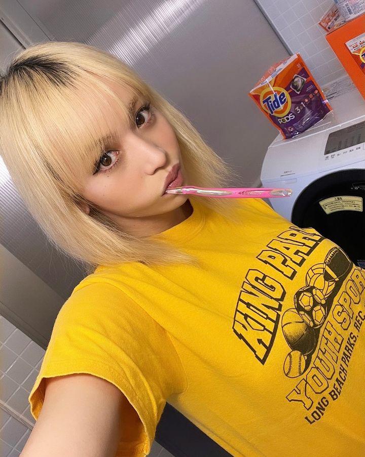 ryuchell（りゅうちぇる） 金髪から黒髪に激変し「お色気ありすぎ」と反響 : 最速・最新 エンタメ芸能ニュースコレクト