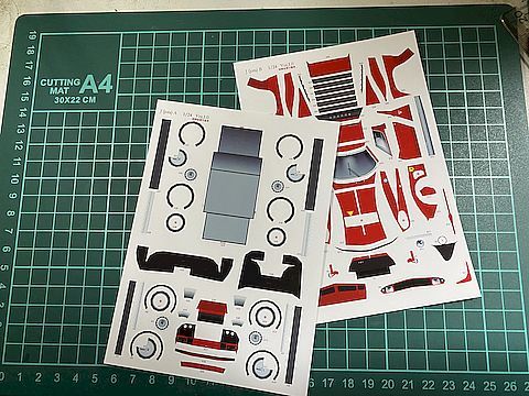 ランボルギーニ イオタ(SHINYA papercraft.)(A4→A6)#01 : soone707 - ペーパークラフト日記