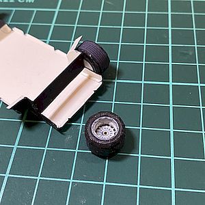 ランボルギーニ イオタ(SHINYA papercraft.)(A4→A6)#10 : soone707 - ペーパークラフト日記