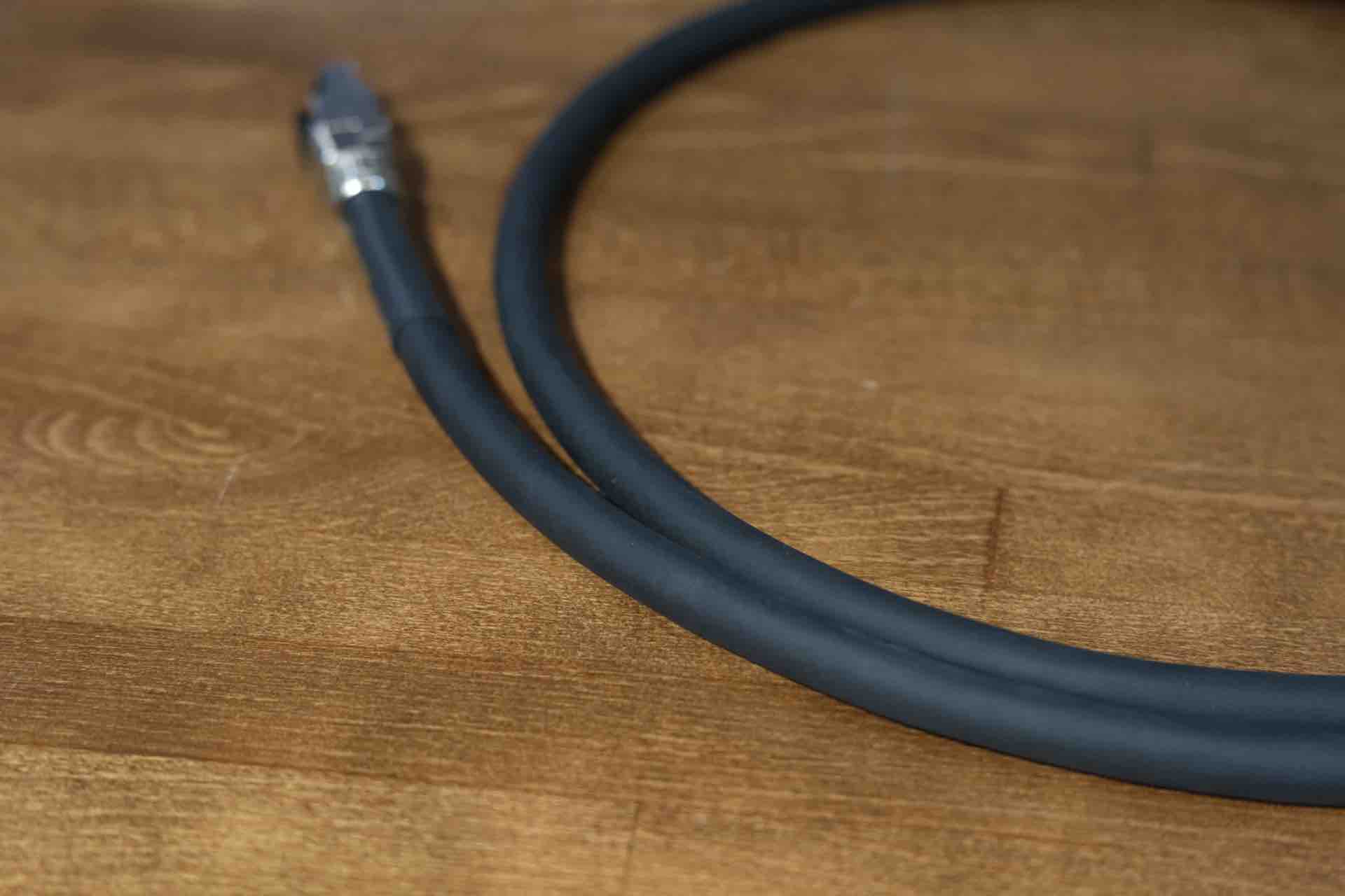 AIM NA4&NAX発売記念！ LANケーブル全モデル試聴してみた : SOUNDHUNTERオーディオブログ