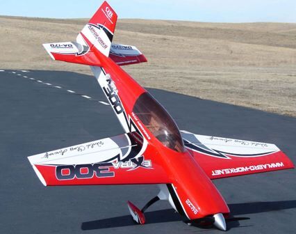 Team Big MOTEGI : EXTRA 300 aeroworks