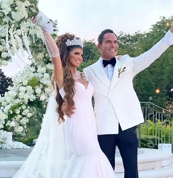 Luis Ruelas: Wiki, Biography, Age, Wife, Net worth, Parents, Education ...