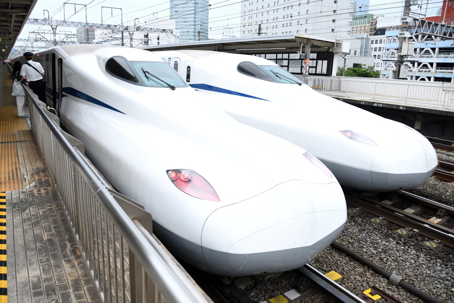 【5月23日】東海道新幹線 N700S系 静岡駅での並び : 山紫水明な景色を求め