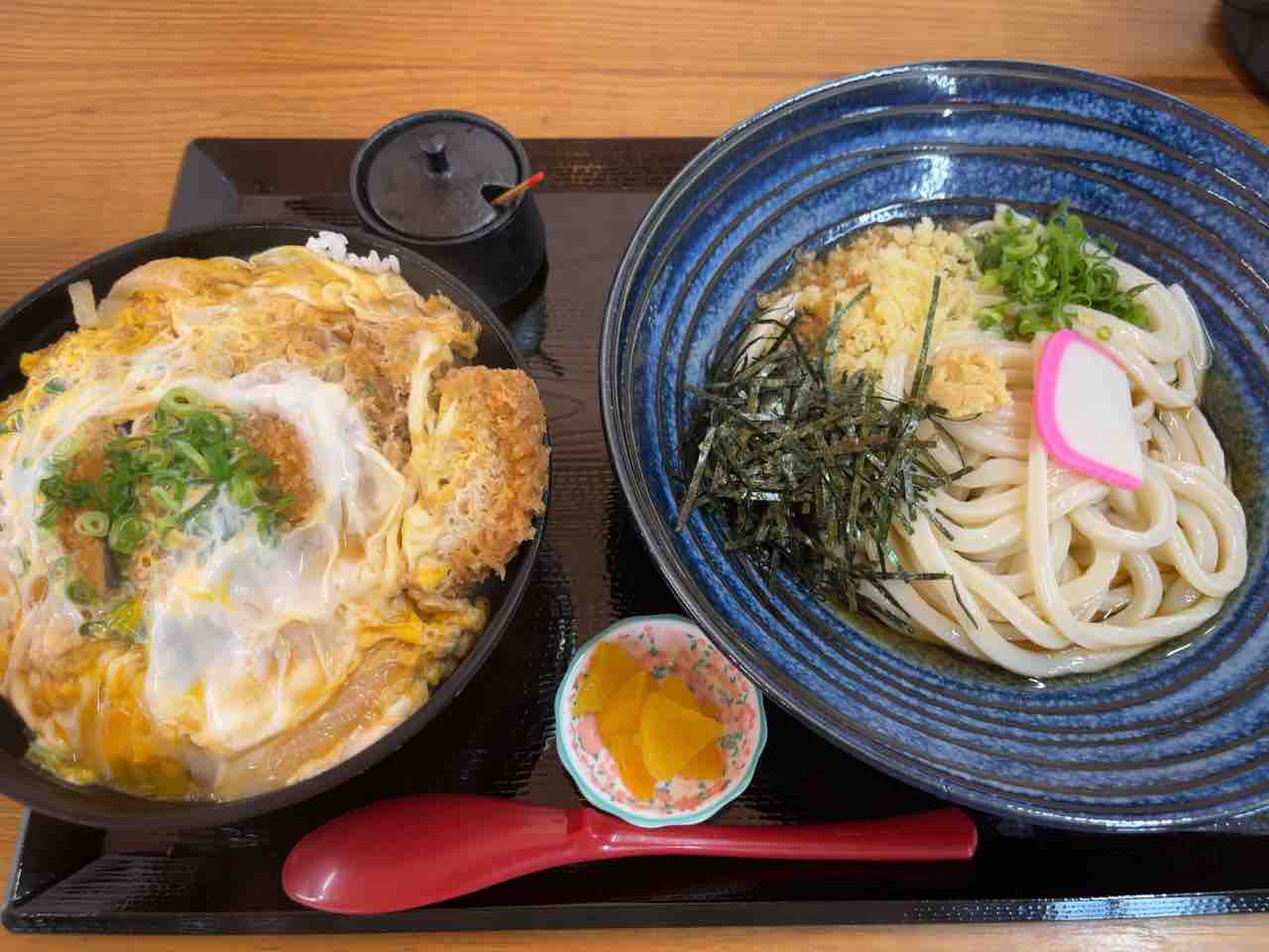 UDON STAND TATSUMI@北九州市小倉南区 : のほほん太郎