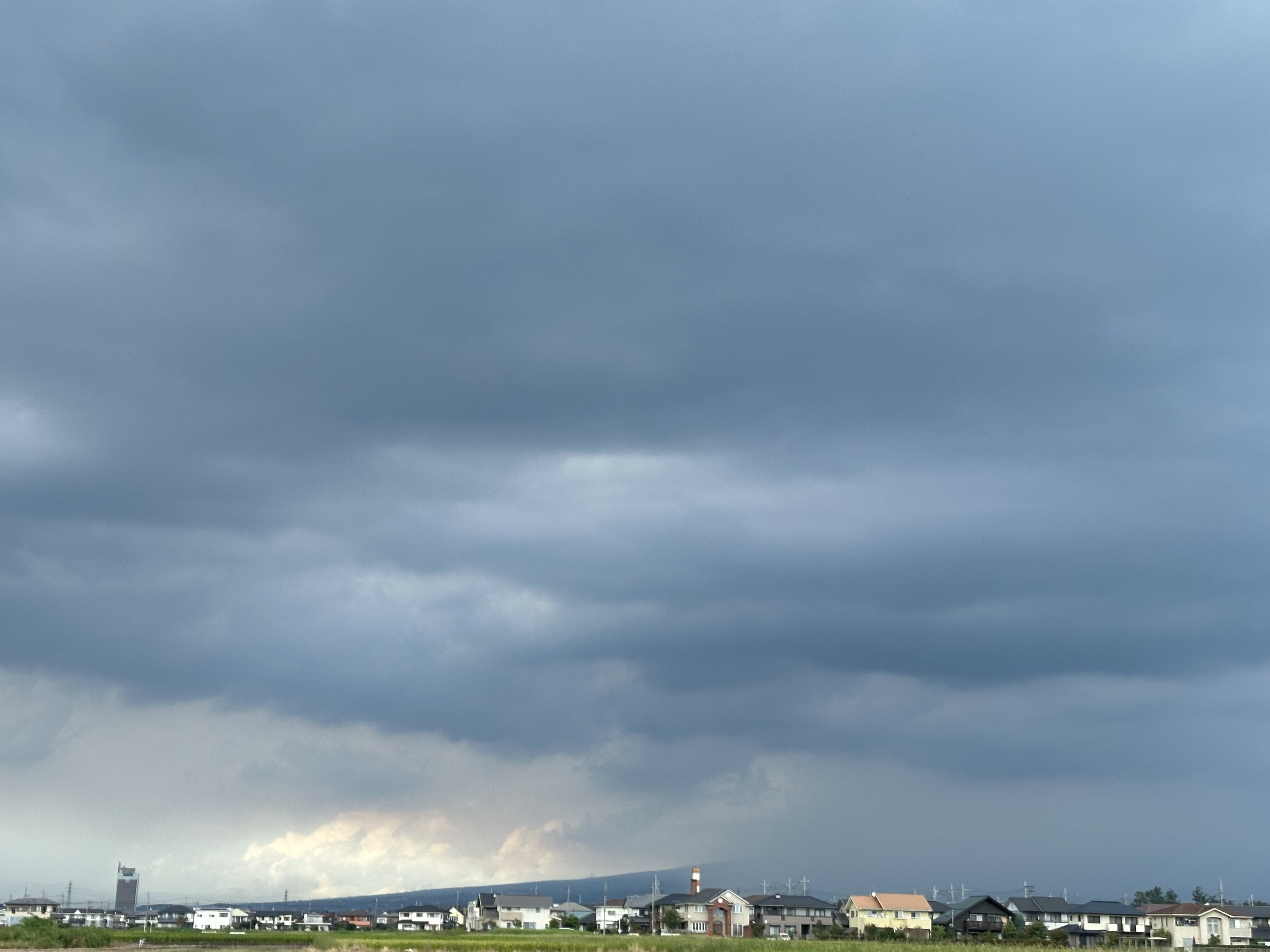 9/11 雲行き : Studio Trefle