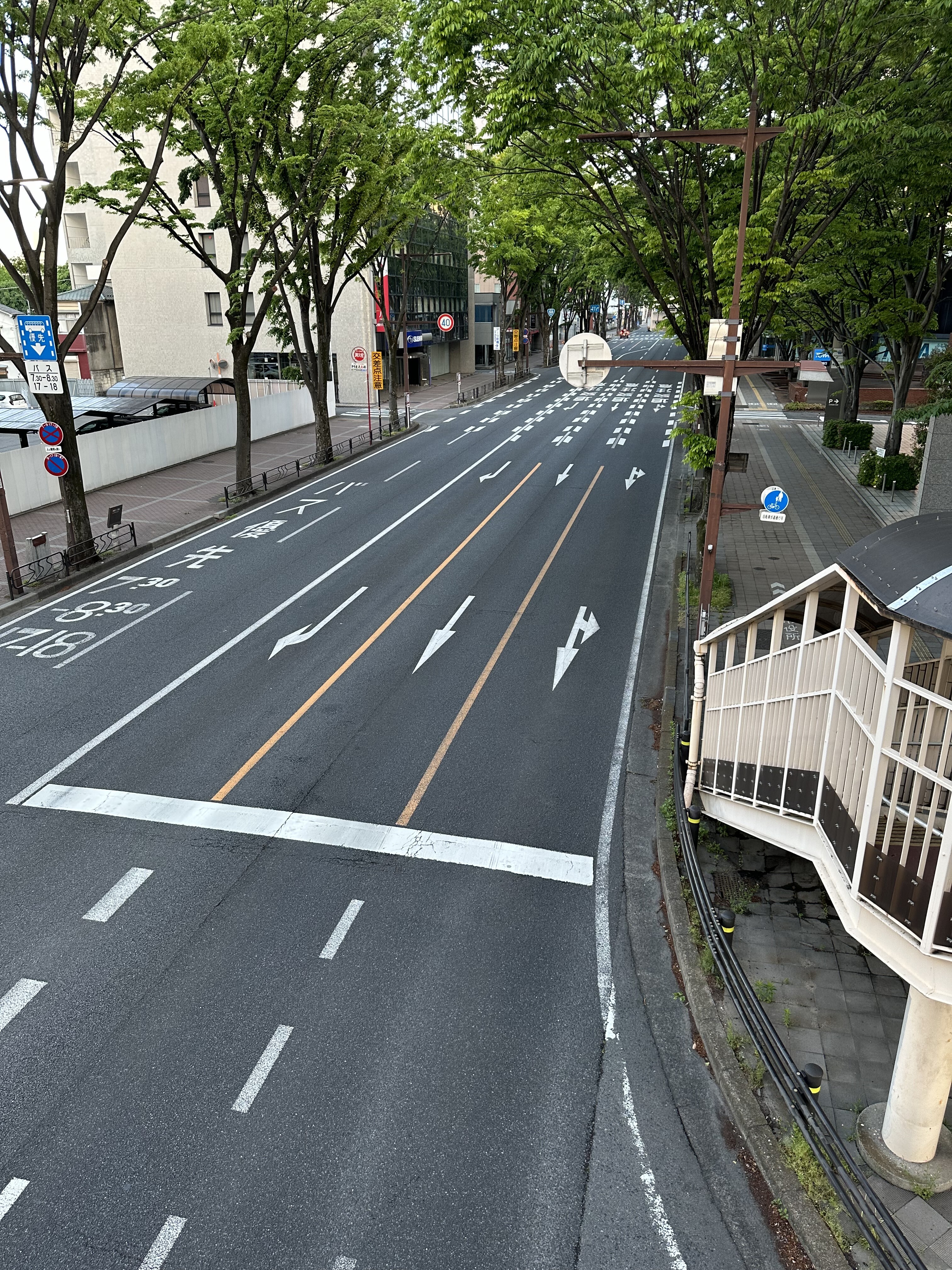 5/2 誰もいない春 : Studio Trefle