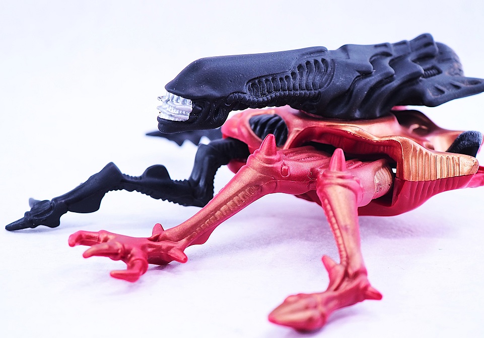 おもちゃの巣（玩具レビュー） : Kenner タランチュラエイリアン （Alien Arachnid） レビュー