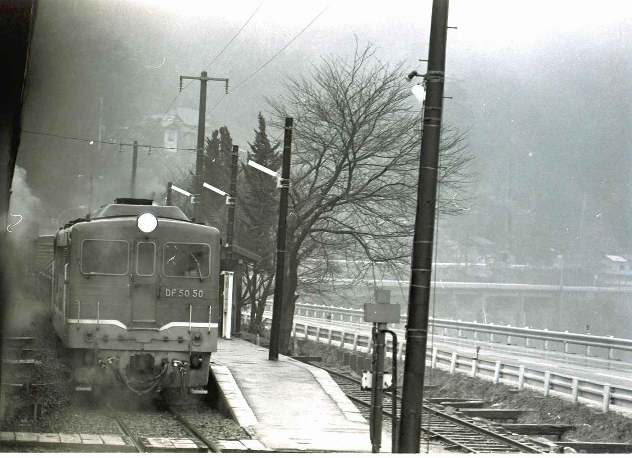 DF50 : TANIの鉄道写真の回顧録