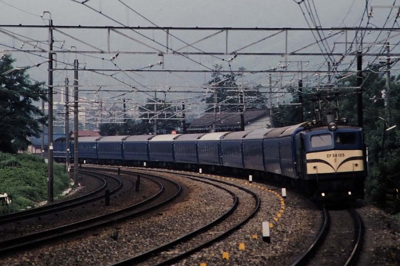 EF58 125 : TANIの鉄道写真の回顧録