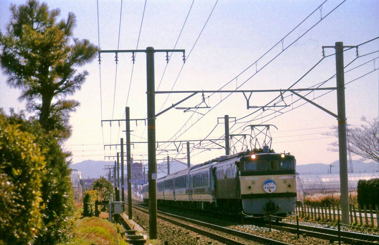 EF65 111 : TANIの鉄道写真の回顧録