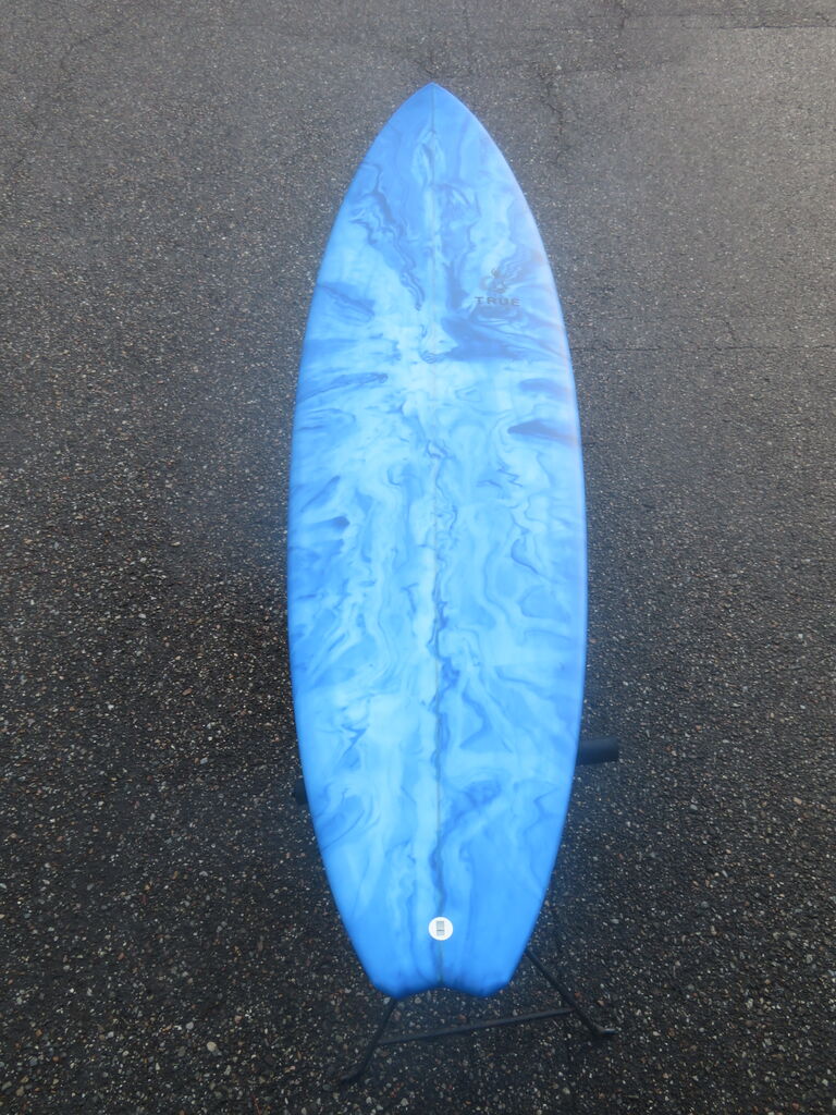 surfandwindstyle : true surfboard semi gun 7'2”